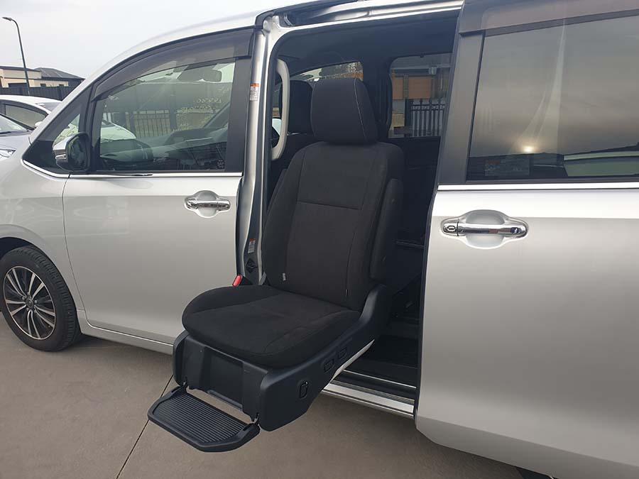 Toyota Voxy / Toyota Noah / Toyota Esquire - 80 series