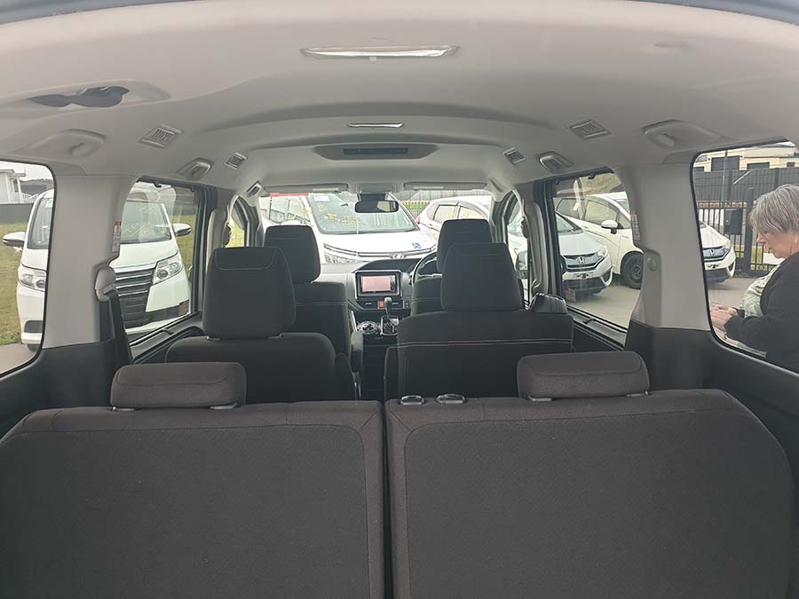Toyota Voxy / Toyota Noah / Toyota Esquire - 80 series