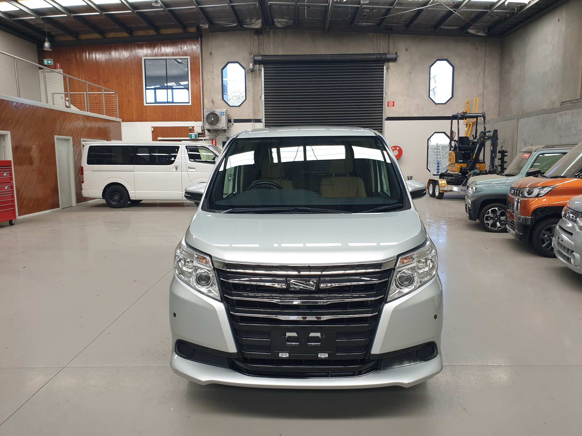 Toyota Voxy / Toyota Noah / Toyota Esquire - 80 series